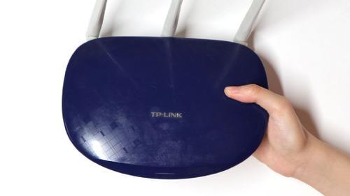 家里上网总是很差?不需要换网络,这里动一下,每个房间信号都变满