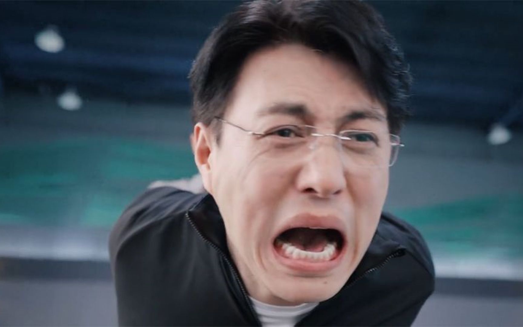 底线:周亦安叶芯恋爱,被迫辞职后一年怒赚3亿,靳东当场吓楞了