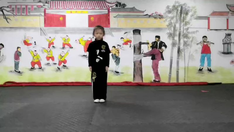 少年强则中国强,5岁开锻炼她坚强的意志,加油,宝贝!