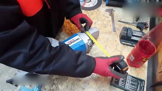 脑洞大开的角磨机改装方式,大开眼界,简直就是天才发明