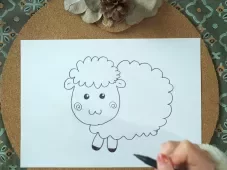教孩子画小羊简笔画,详细的简笔画视频来了,让孩子轻松学会