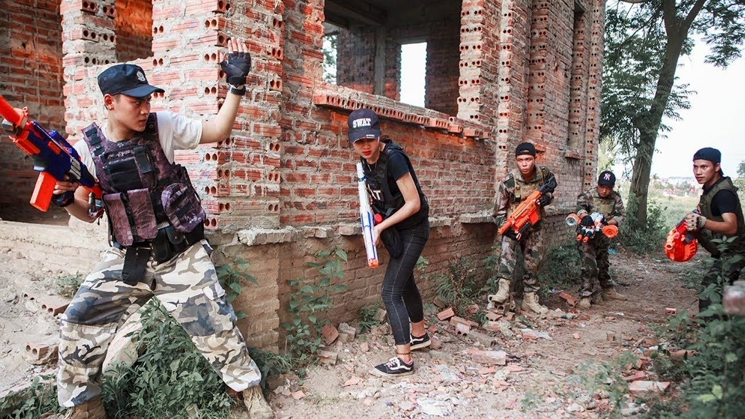 真人CS:战术很重要!