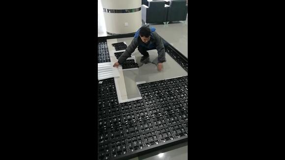 P2.5LED全彩显示器安装详解四框架组装