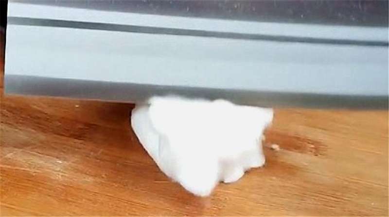 这才是大师用的菜刀,这把菜刀1万块钱也不卖,切棉花如同切豆腐