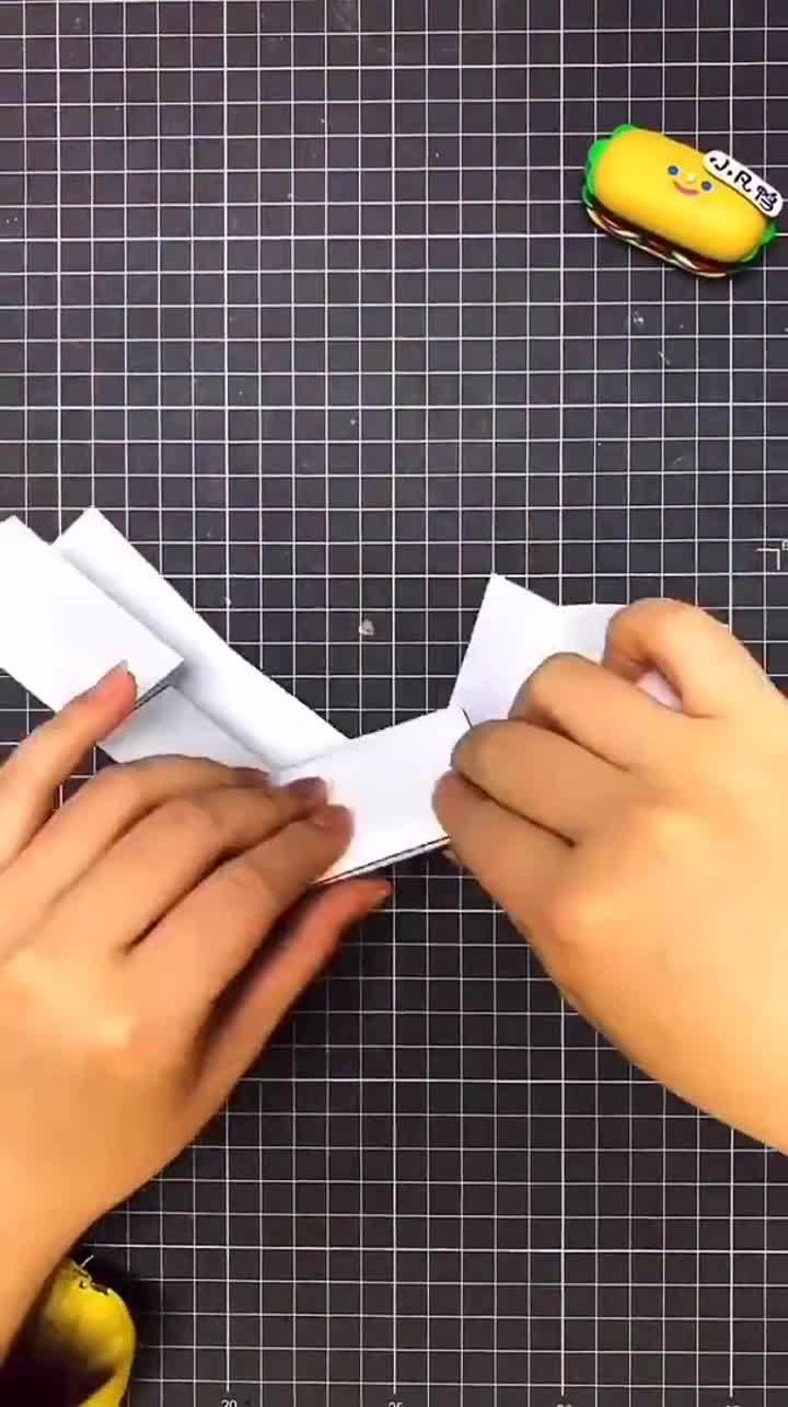 教程蜡笔小新朋友圈洞洞乐盲盒