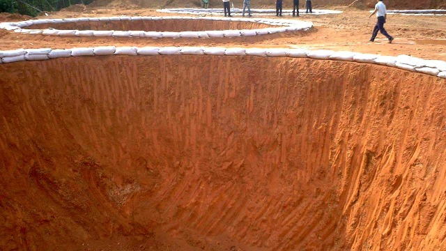 日本发现超大型稀土矿,够全世界用730年,还得靠中国开采