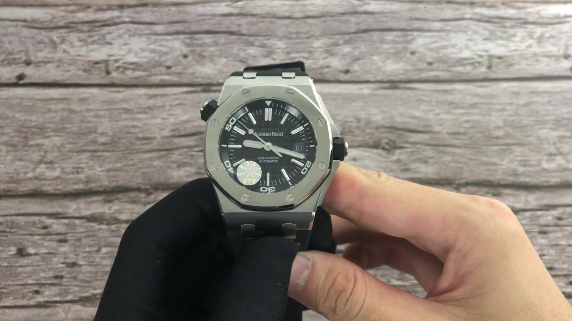 传承经典的魅力,爱彼皇家橡树离岸型15703系列腕表