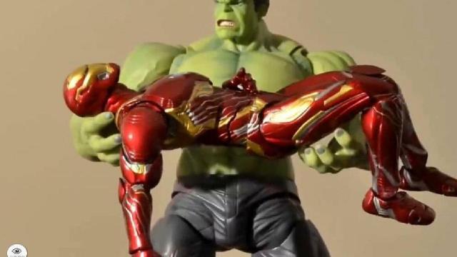 趣味漫威动画,钢铁侠变身“小公举”,被绿巨人双手抱起!