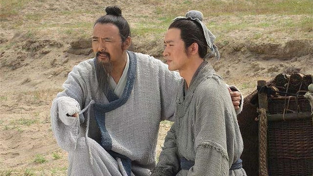 儿子打死一只信鸽,父亲大怒:快还回去!后来父亲升官发财