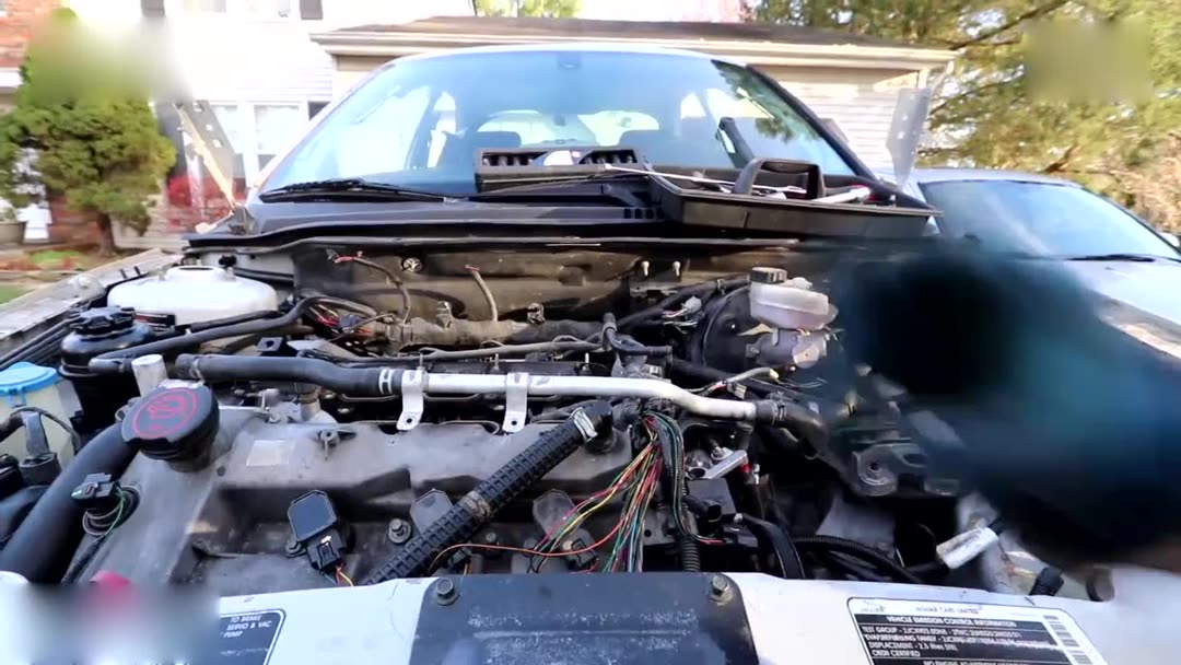 老车玩不起 国外车友修复车辆全过程