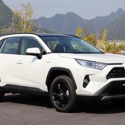 全新一代丰田荣放(RAV4)正式上市了哦。新车定位于紧凑型SUV,上市...