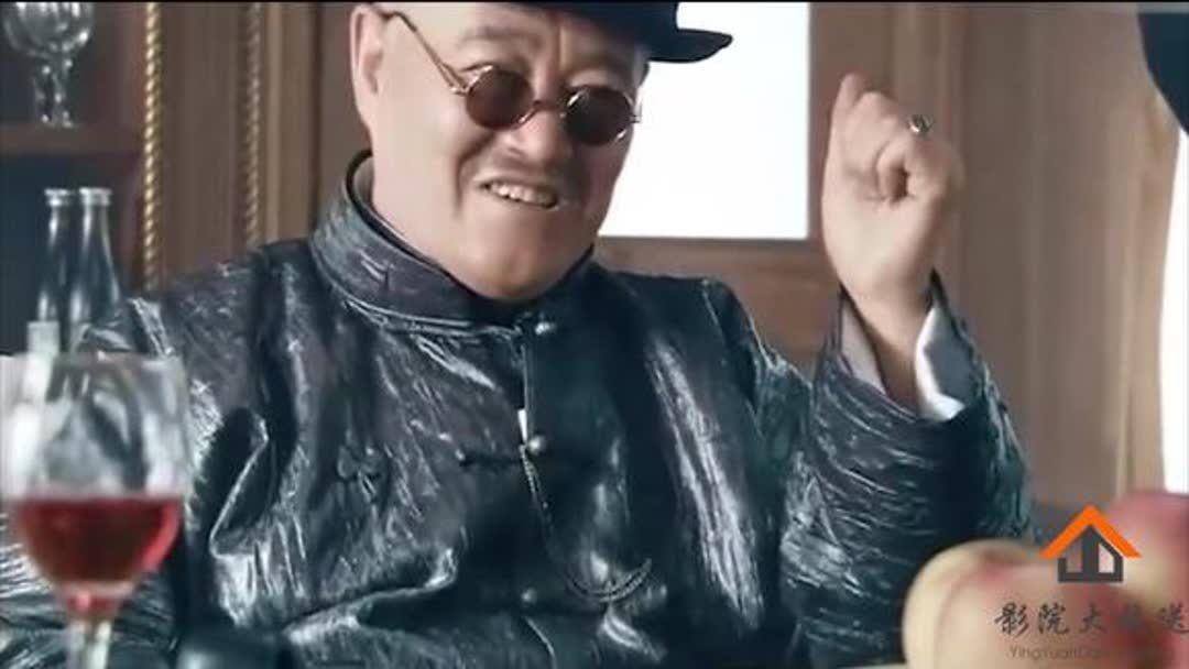 盘点影视剧:混混火车上遇大人物,混混:我是辽城虎三爷!