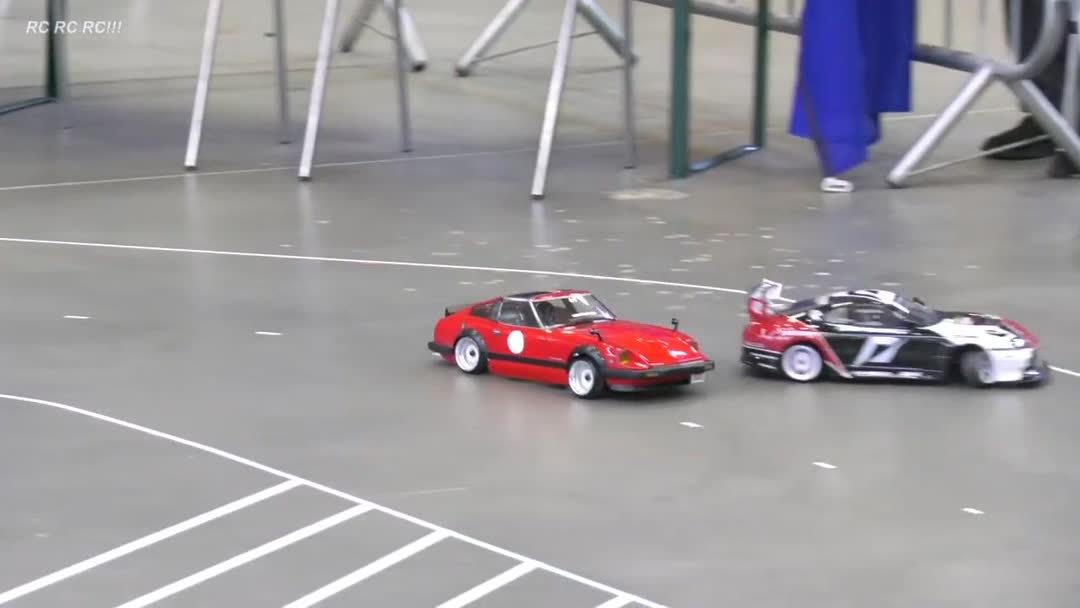 遥控模型漂移车碰撞赛车