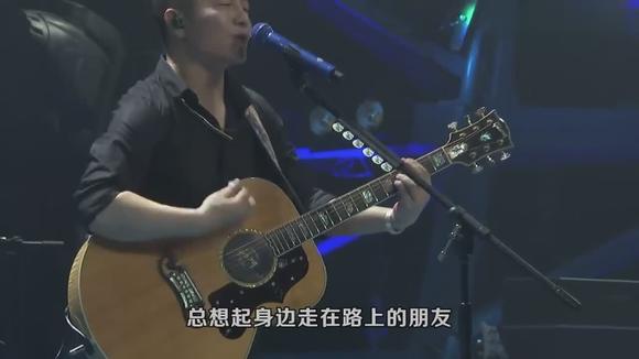 许巍《曾经的你》旋律一响起,能带动全场跟唱的就他了