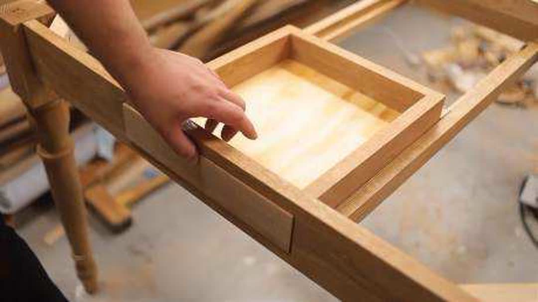 老师傅制作实木餐桌,过程堪称惊艳完美,太专业了!