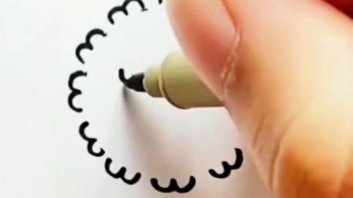 用硬币画出超级可爱的小羊,赶紧一起来学习画画,真的超级简单