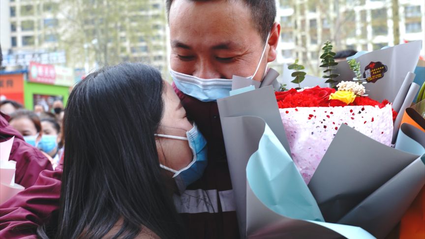 援鄂|榆林最美逆行者回家了—大爱无疆 榆林以最高礼致敬英雄