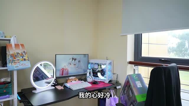 少年,你看你掉的是这个3090Ti还是这个40804080显卡七彩虹4