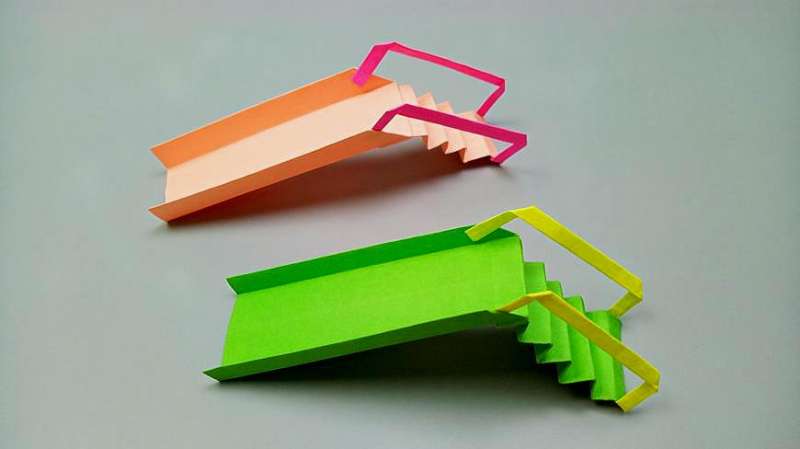 教你用纸折一个滑滑梯,小朋友们最喜欢玩,折纸视频教程