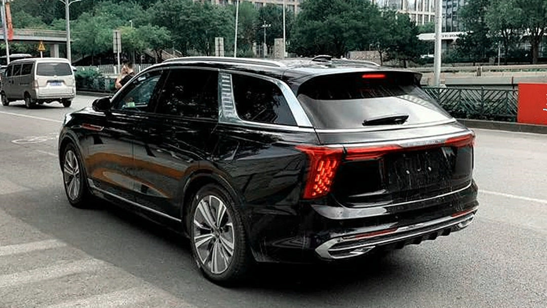 红旗版“库里南”终于登场!车内全是屏,要价55万起 破百仅需4秒