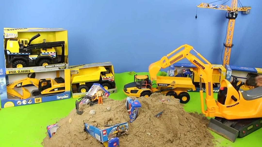 儿童玩具 挖掘机 工程车模拟工作视频