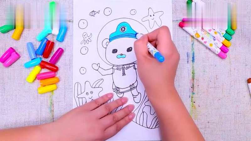 小爱的手作日记 儿童画一起探索美丽的海底世界