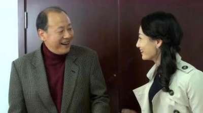 电梯维修,老总吹嘘自己是体育标兵,结果爬个五楼就喘得不行