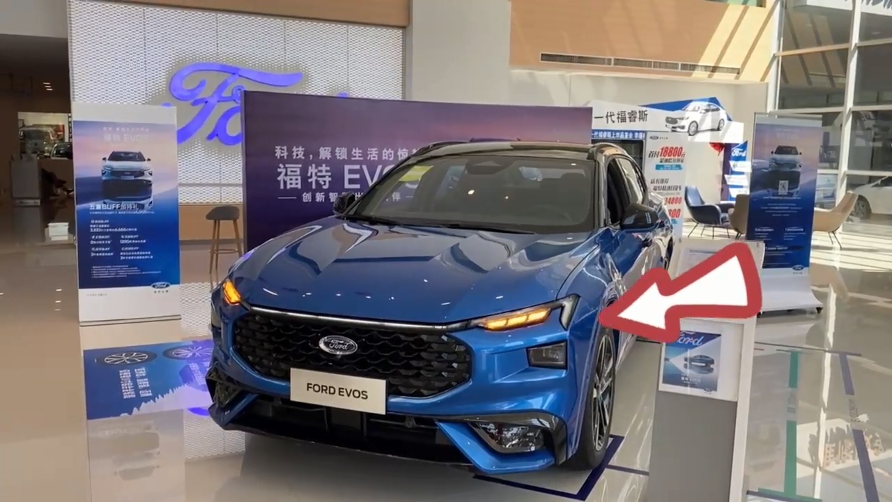 长安福特EVOS实车到店欣赏,打开电动尾门的那刻太帅气了!