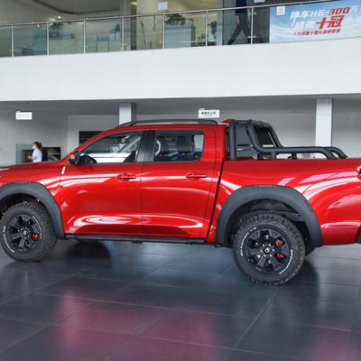 ...新车提供汽油版和柴油版车型,汽油版搭载了2.0T发动机,最大功率为...