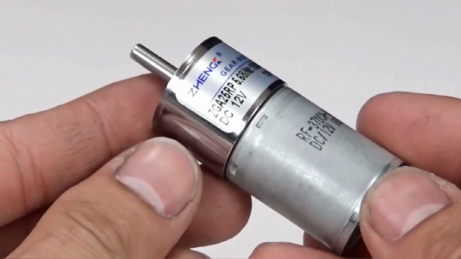 制造一个转子发动机模型,用来直观演示转子发动机的工作原理