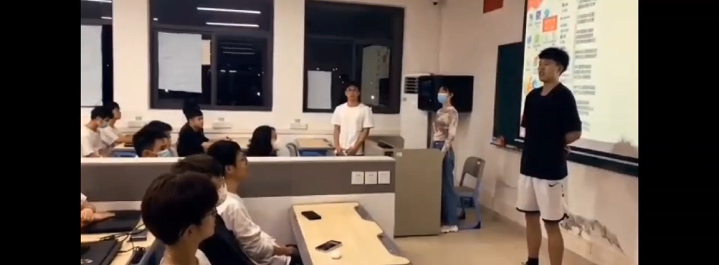 广东财贸职业学院信息技术学院20级大数据技术与应用2班团支部