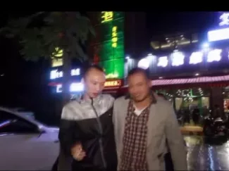 阻碍交通警察正常执法案例二