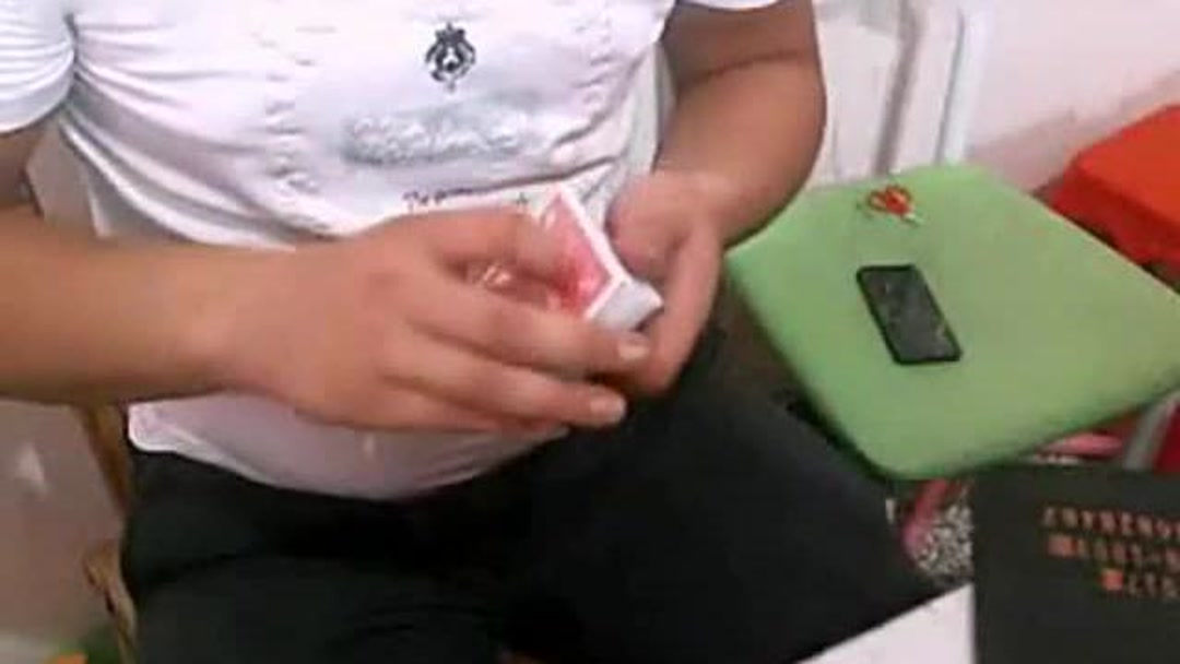 扑克小魔术之简单易学的扑克牌魔术教学