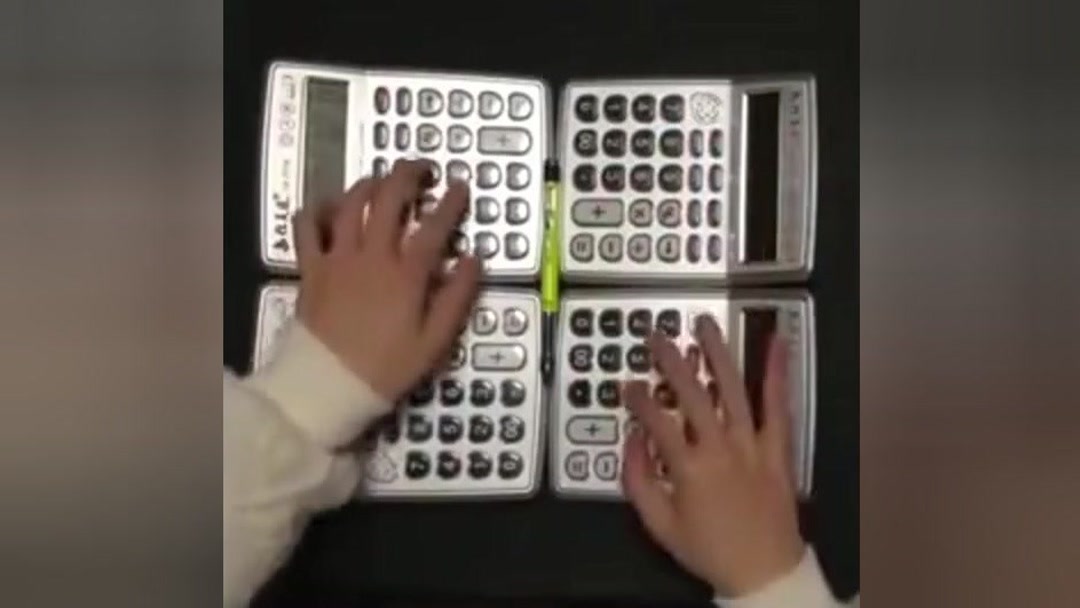 把计算器当钢琴用,演奏星战主题曲,大神真没谁了!