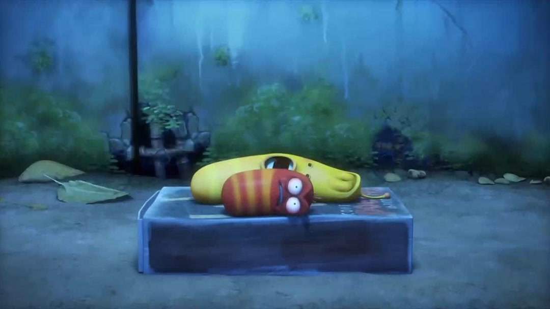 爆笑虫子之被时钟吵得炸毛的小红