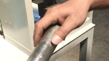 锌钢方管冲弧机,多功能镀锌圆管冲弧机视频