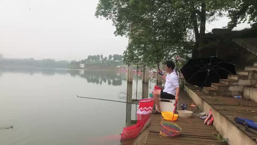 凌晨六点半,倒计时十个半小时,请叫我铁臂阿杜!#休闲野钓