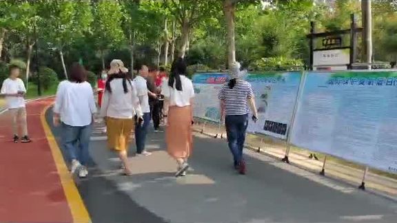 保护臭氧层 守护蓝天 我们在行动