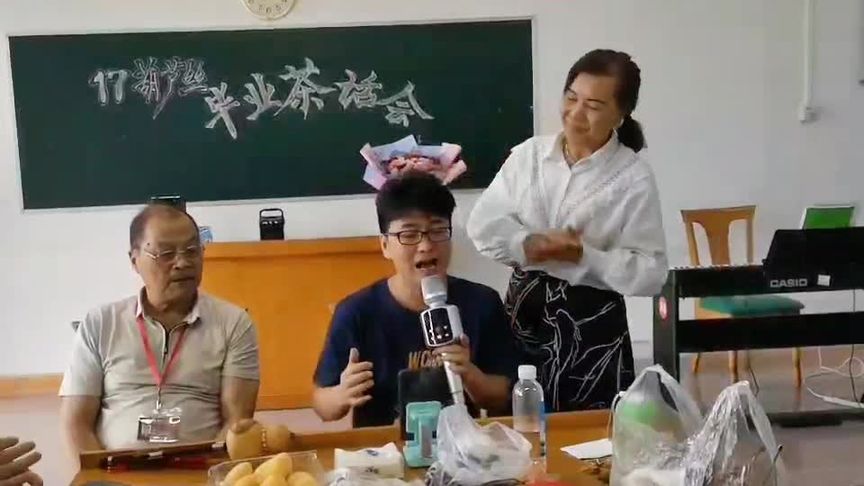 #课堂实录 #毕业 东莞市2017级葫芦丝班毕业茶话会。不舍三年同窗