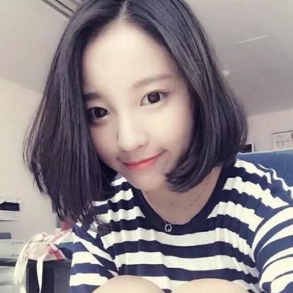 爱笑的佳妮妹妹 