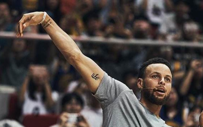 @CoachFui教练能指导一下投篮姿势吗?改one motion投篮一个月还是...