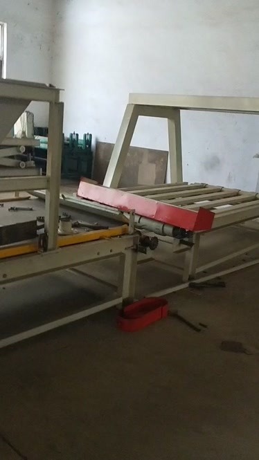 免拆复合保温模板设备,外墙免拆模板设备生产线