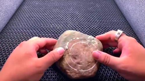 皮紧肉细的木那杨梅皮,不仅有手镯位还有色带,切开会是怎样呢