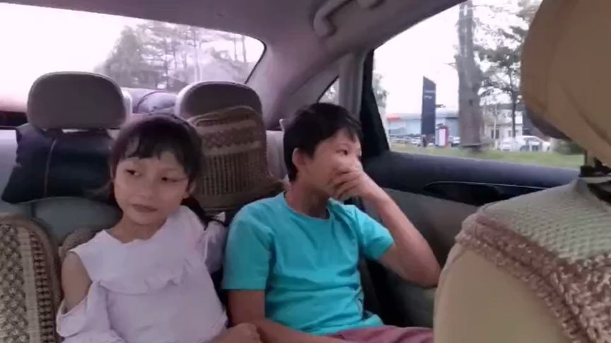 要把问成绩这个习惯代代传承下去,没有经历的童年是不完整的