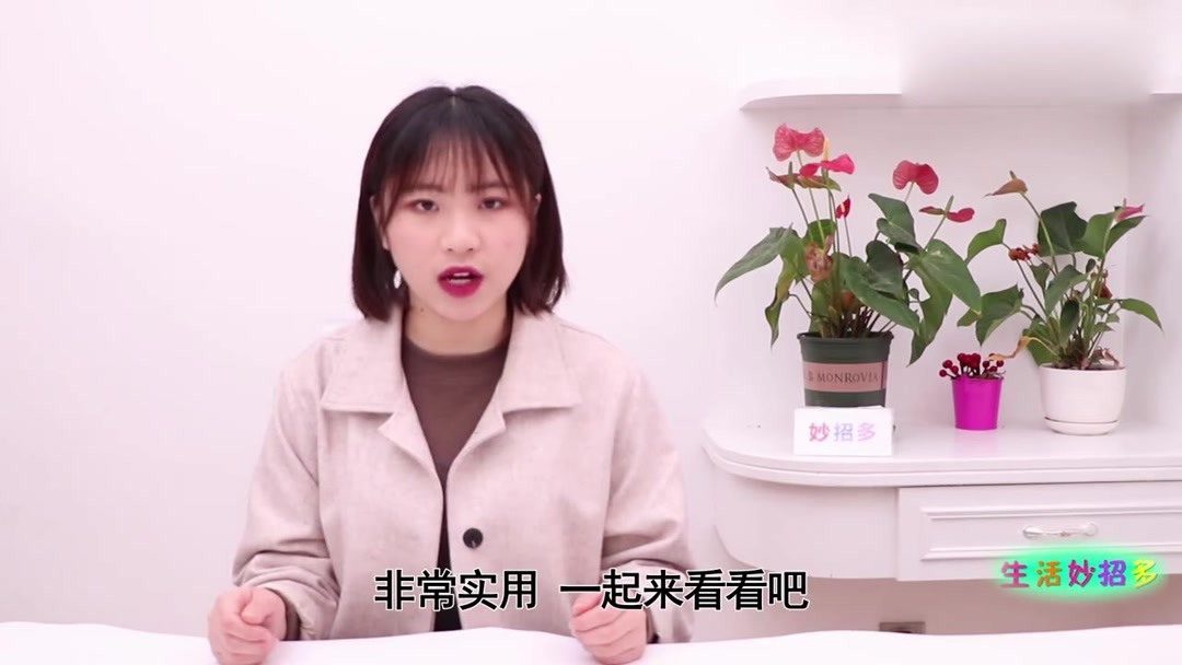 洗床单时,教你一个技巧,倒一碗它进去,床单洗的更干净,快试试