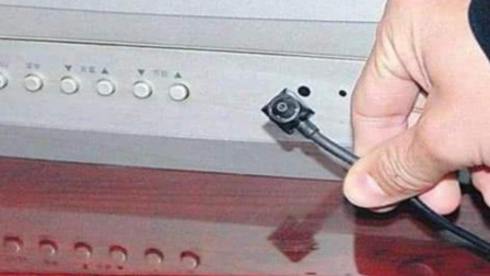 入住酒店,为什么要首先拔掉电视插头?听听酒店工作人员咋说