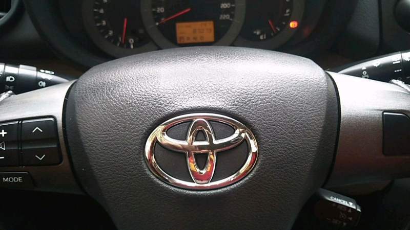 丰田RAV4打开危险开关,危险灯不亮什么原因