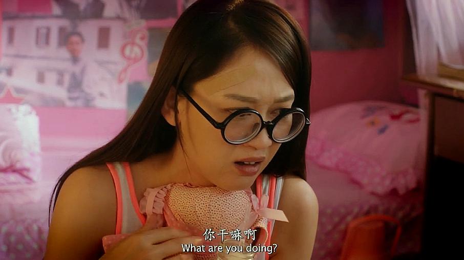 女生宿舍跟隔壁宿舍打架,一场战争让姐妹和谐,真是不简单啊