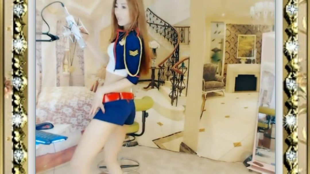 模特美女主播-娜娜精彩舞蹈