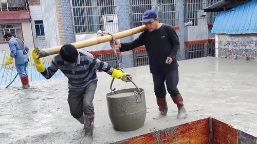 农村自建房这样做楼梯混凝土